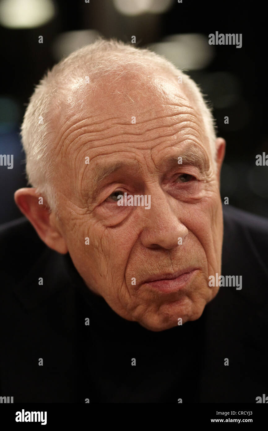 Former health secretary hi-res stock photography and images - Alamy