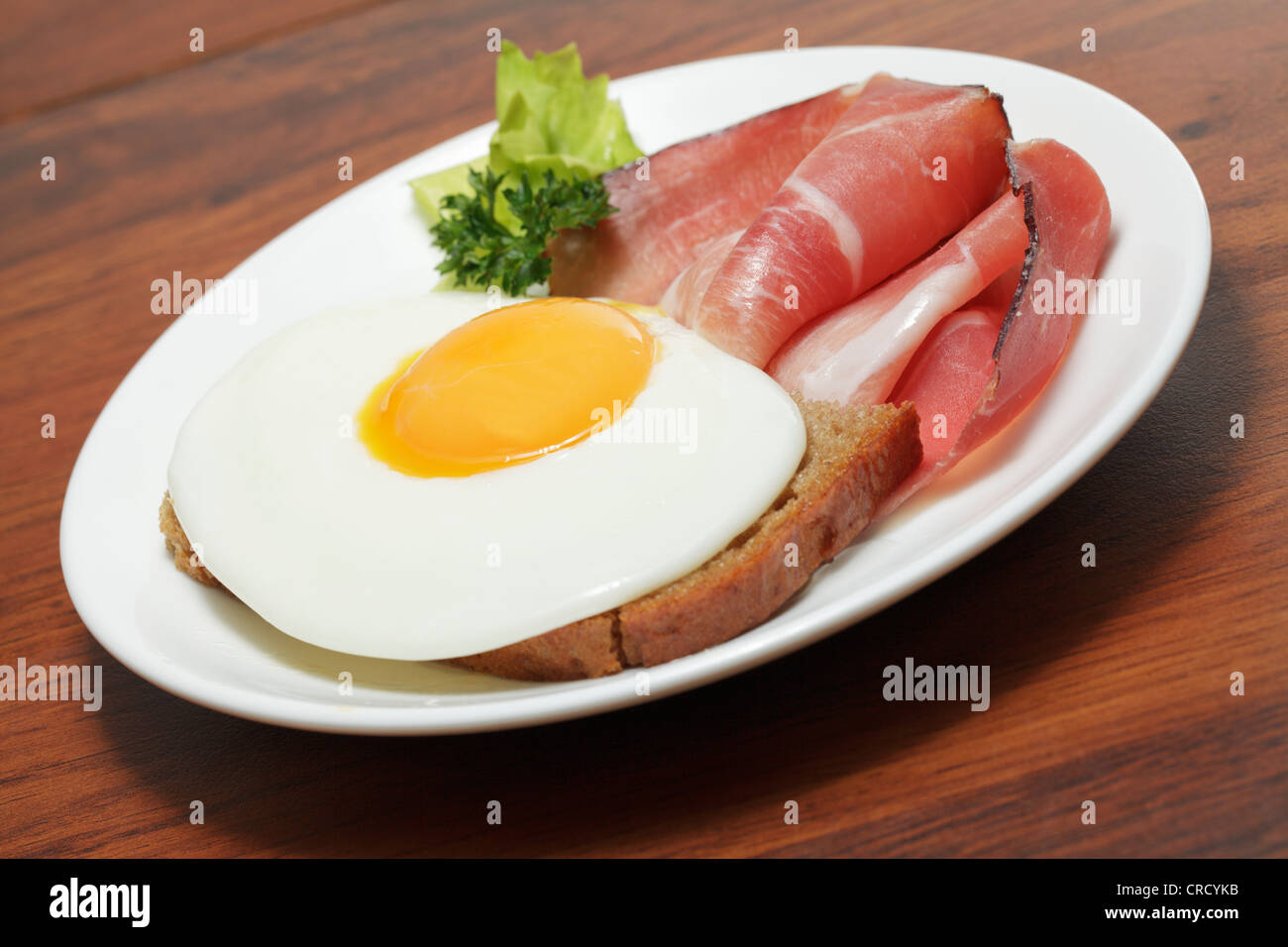 Smoked ham hi-res stock photography and images - Alamy