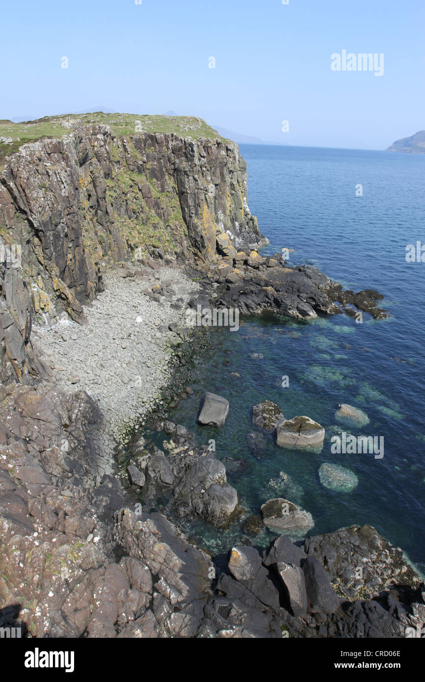 Isle of muck scotland hi-res stock photography and images - Alamy