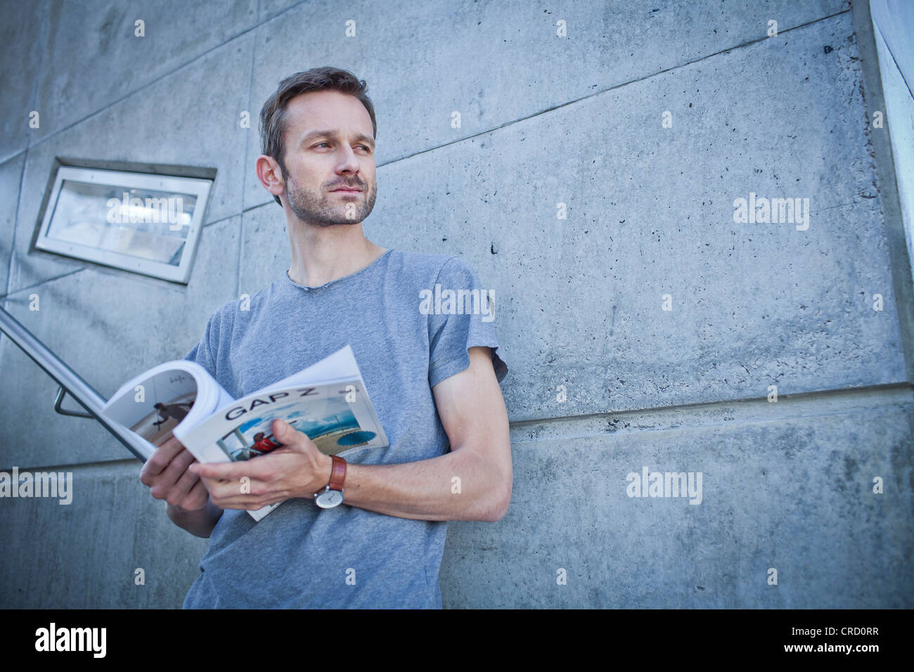 Magazine format hi-res stock photography and images - Alamy