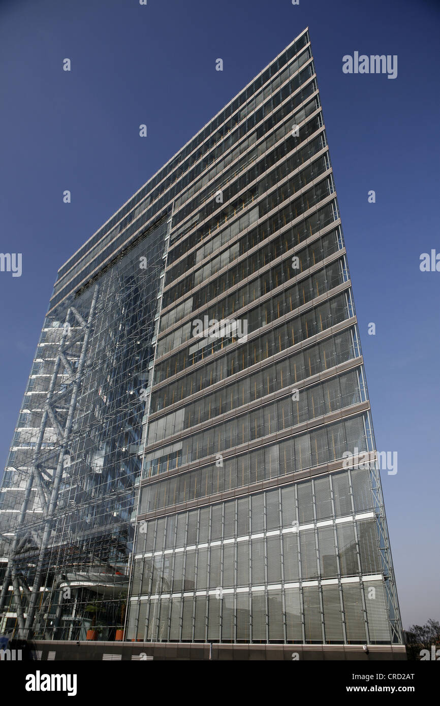 Stadttor office building, Duesseldorf, North Rhine-Westphalia, Germany ...