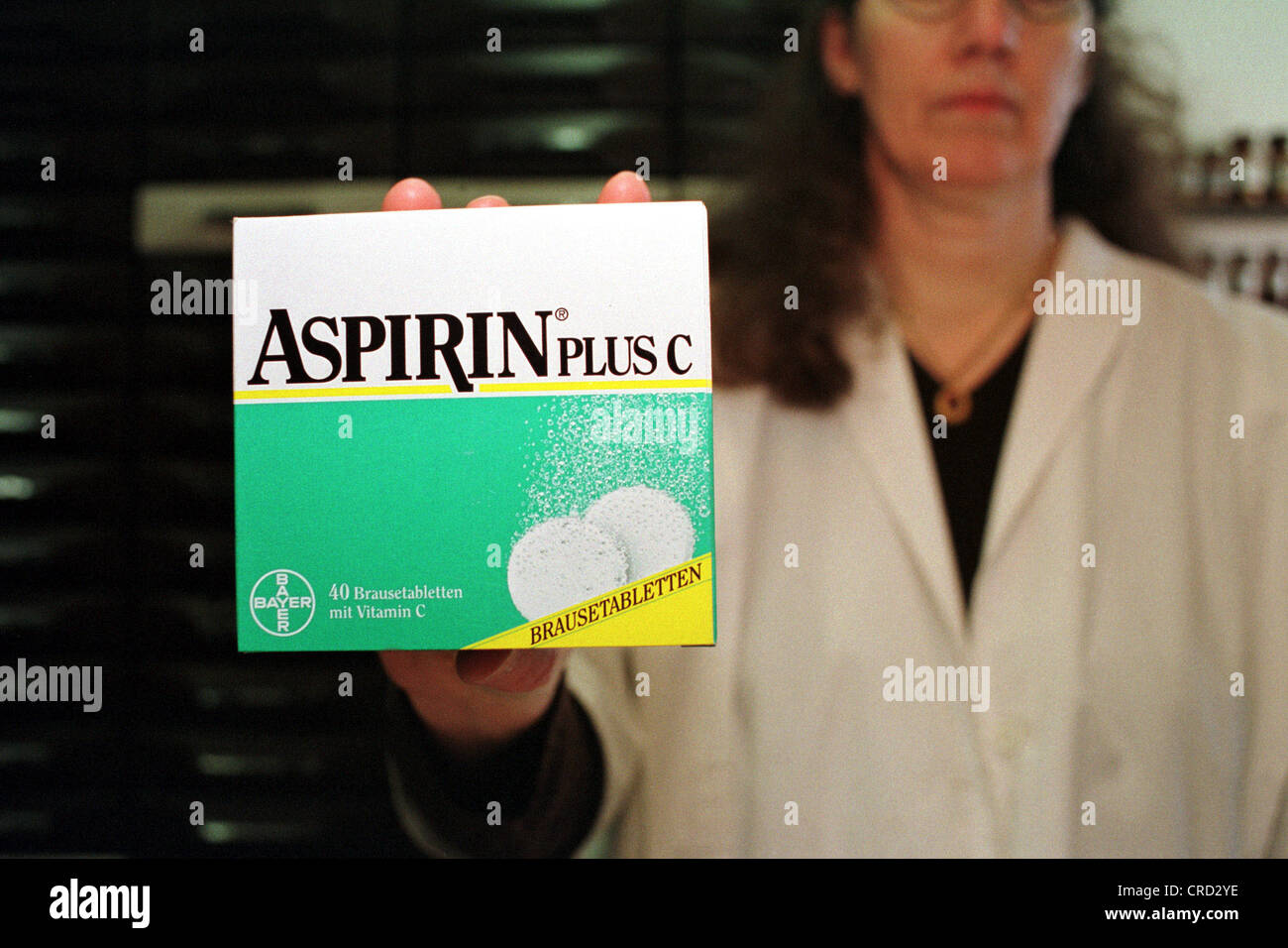 Aspirin production hi-res stock photography and images - Alamy