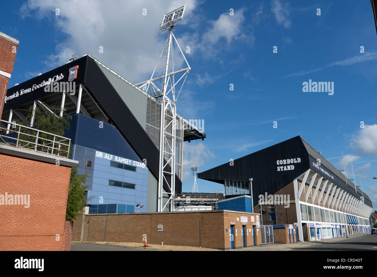 Football stadium outside hi-res stock photography and images - Alamy