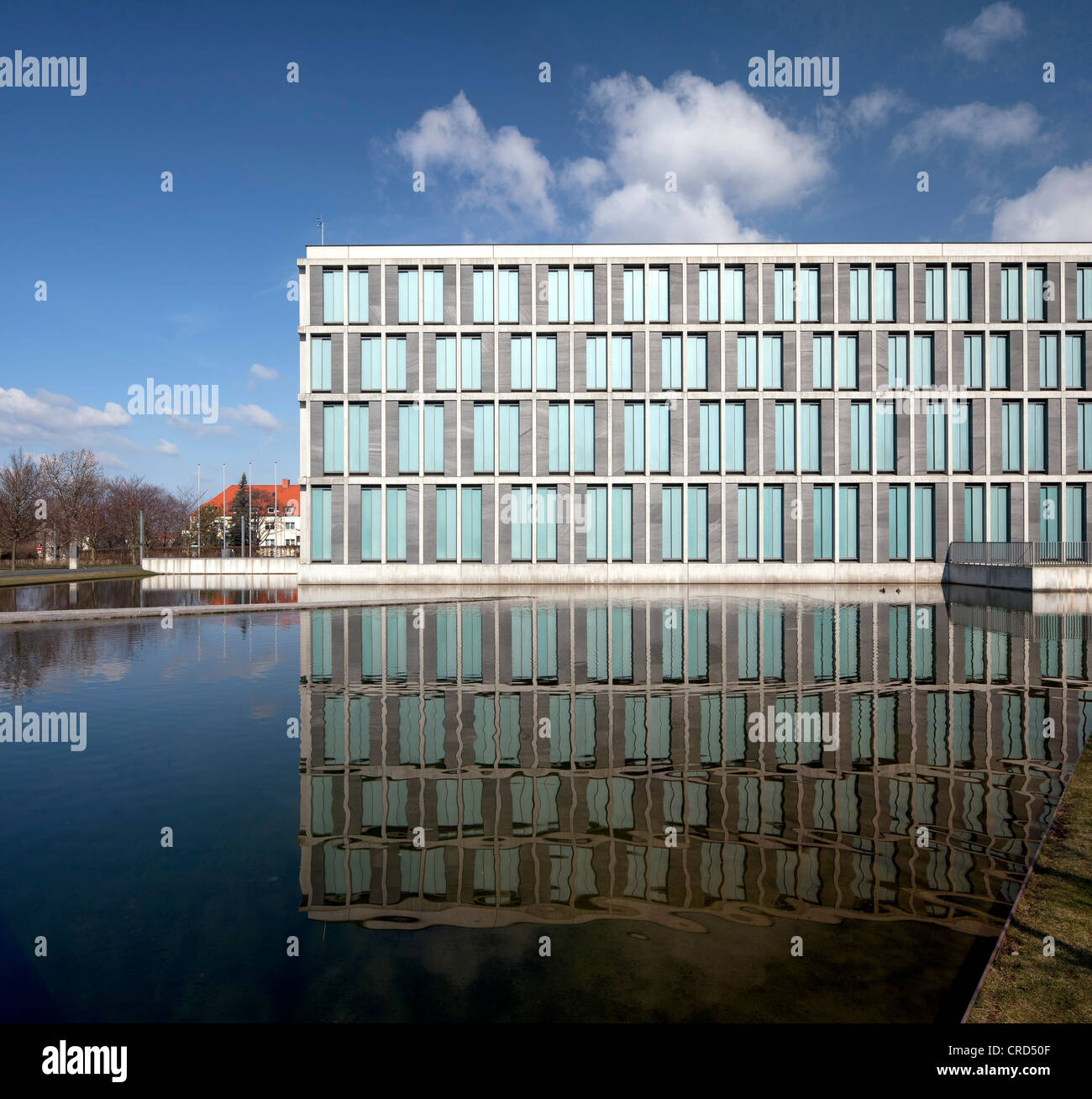 Courts labour hi-res stock photography and images - Alamy