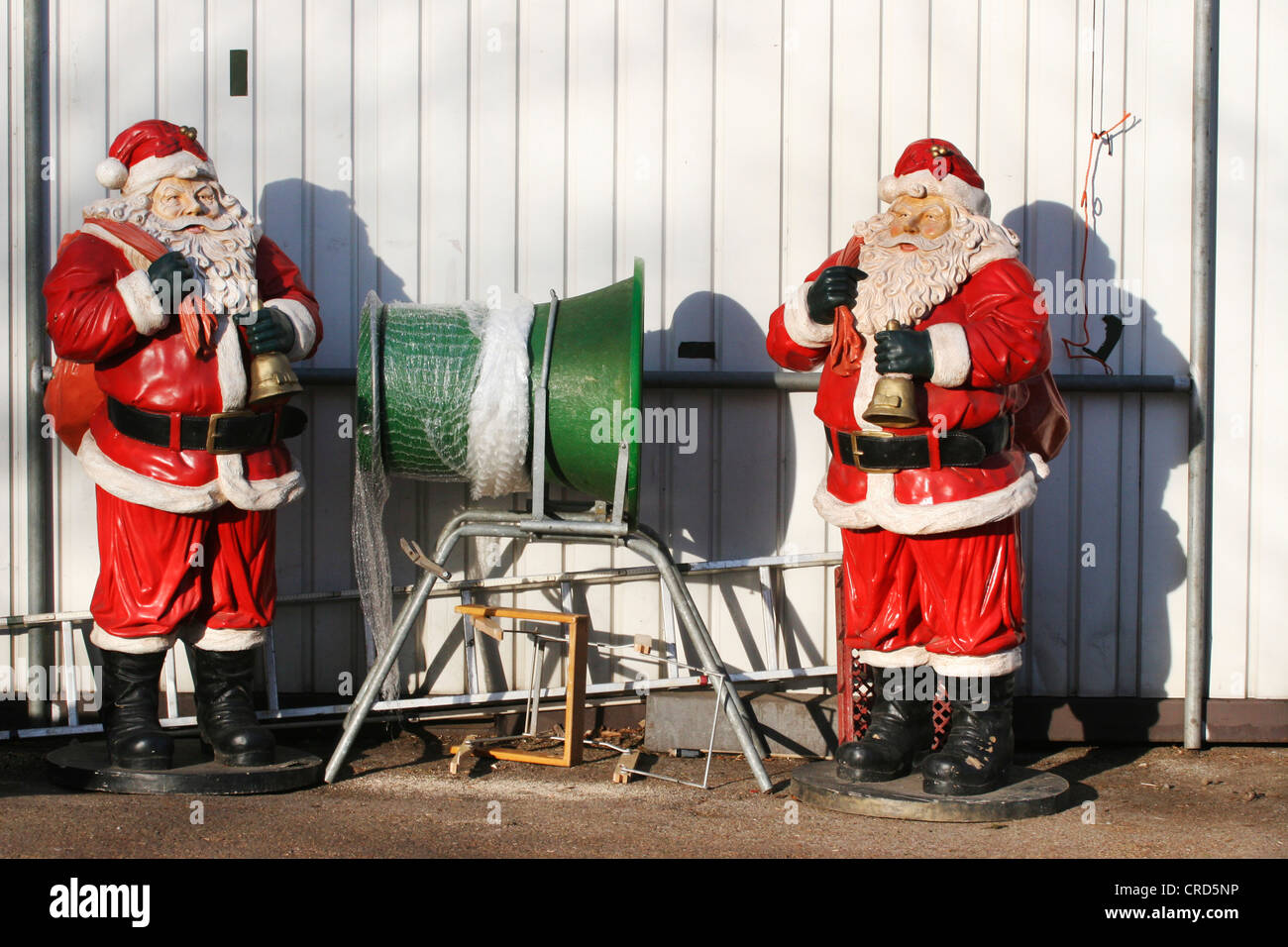 Santa claus stall hi-res stock photography and images - Alamy