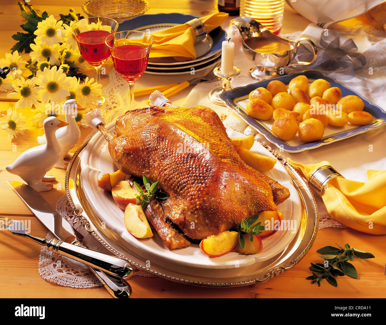 Goose dishes hi-res stock photography and images - Alamy