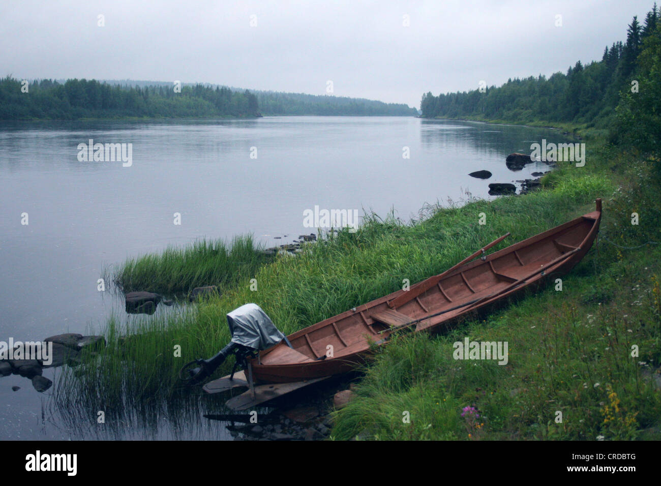River Ounasjoki and river boat, Finland, Lapland Stock Photo - Alamy