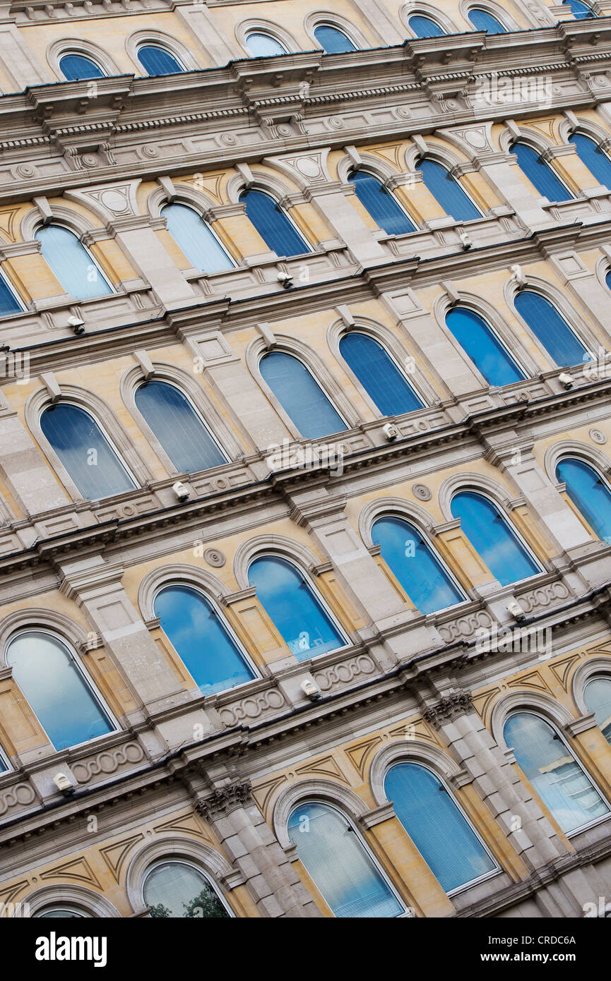 Arched windows outside exterior hi-res stock photography and images - Alamy