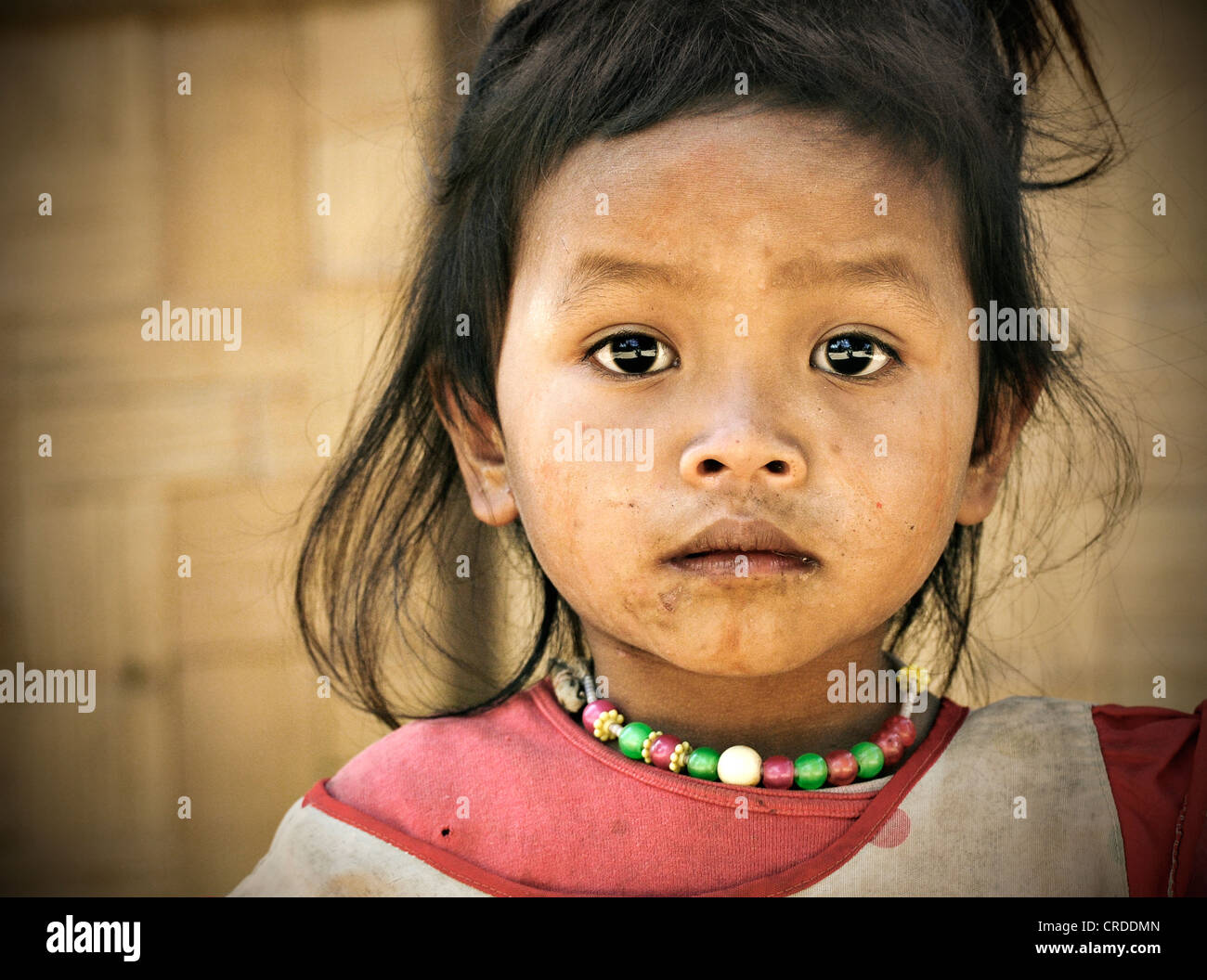 South east asia child portrait hi-res stock photography and images - Alamy