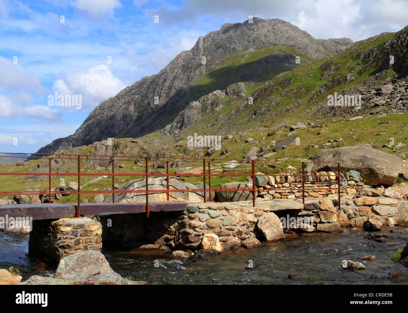 Idwal snowdonia mountain rocks river hi-res stock photography and ...