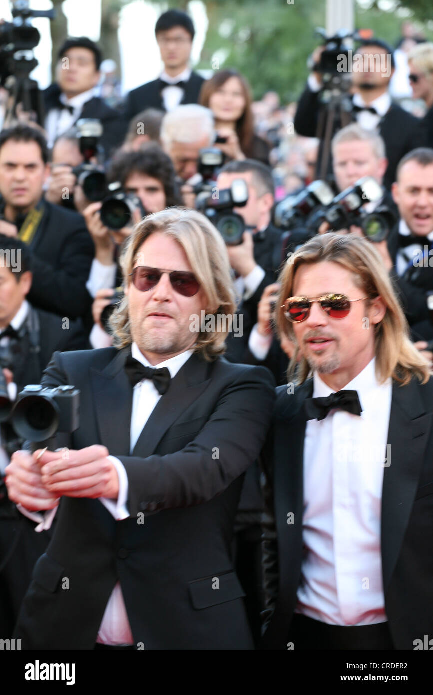 Director Andrew Dominik taking a 360 degree photograph with a spinner ...