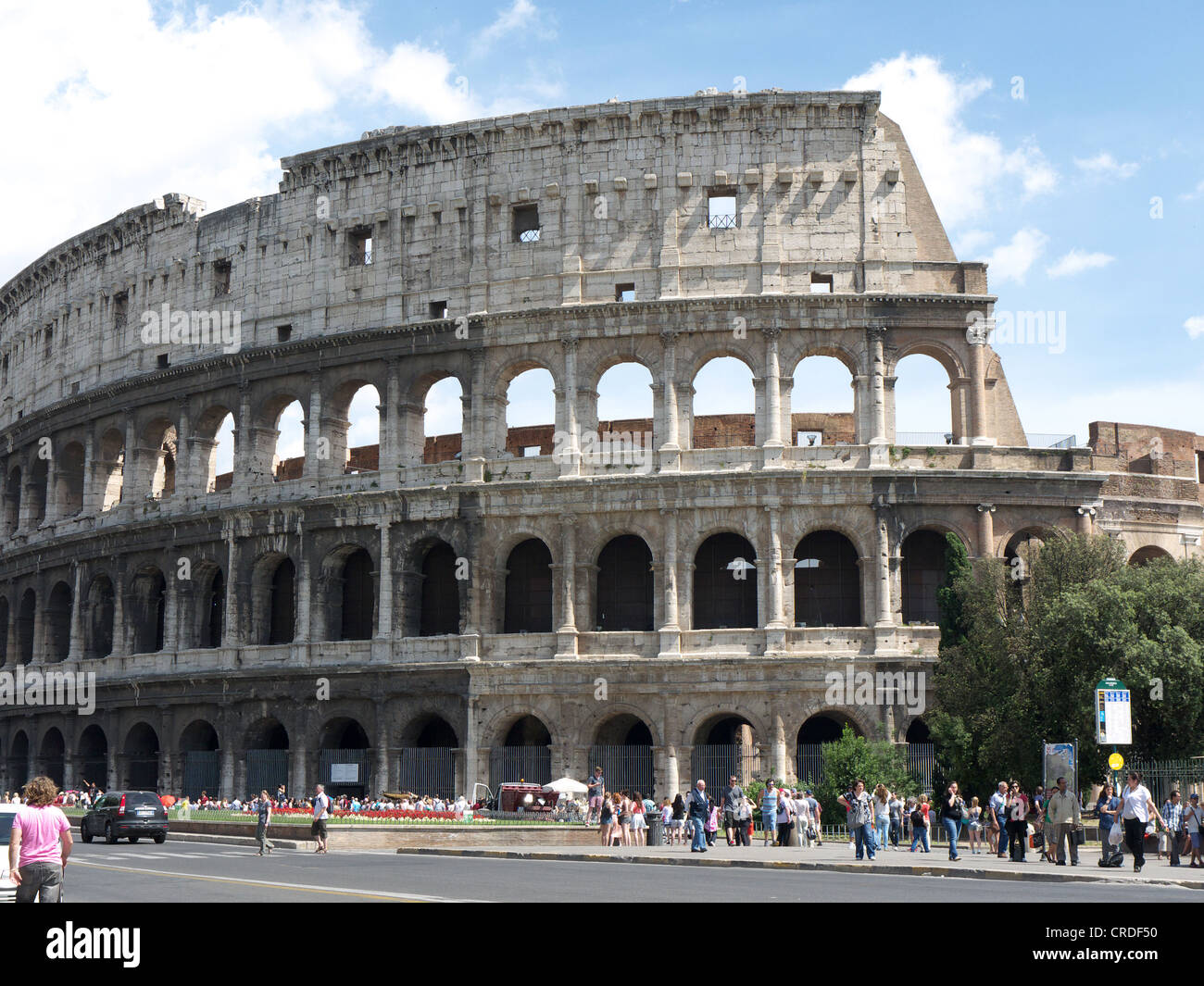 Colosseum rome exterior day hi-res stock photography and images - Alamy