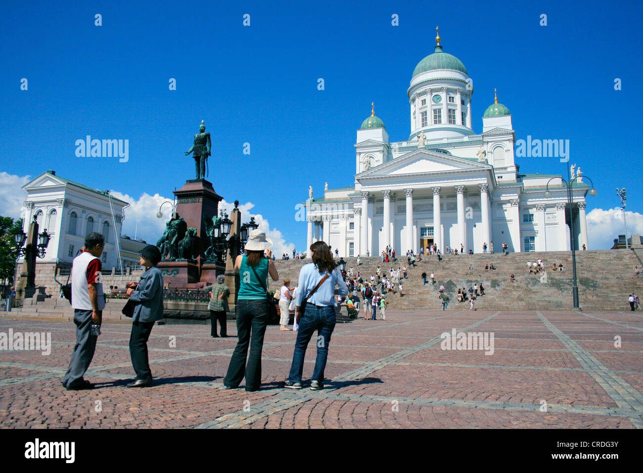 Helsinki senate square no people hi-res stock photography and images ...