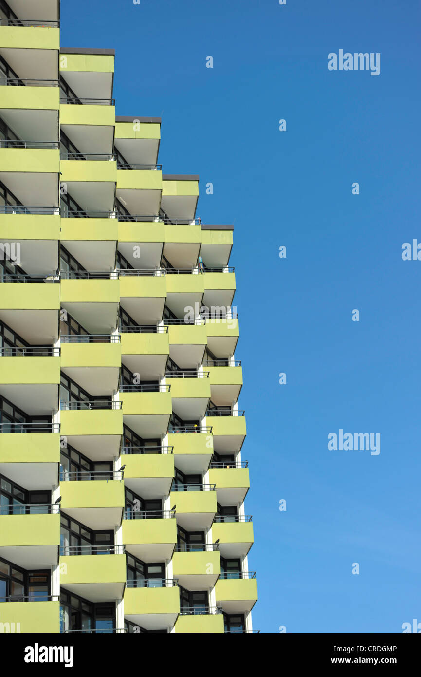 Old high rise building hi-res stock photography and images - Alamy