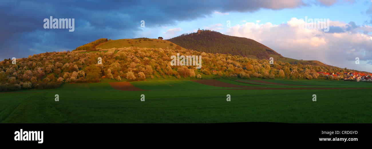 Burg Teck castle in the Swabian Jura in the evening light, Dettingen ...