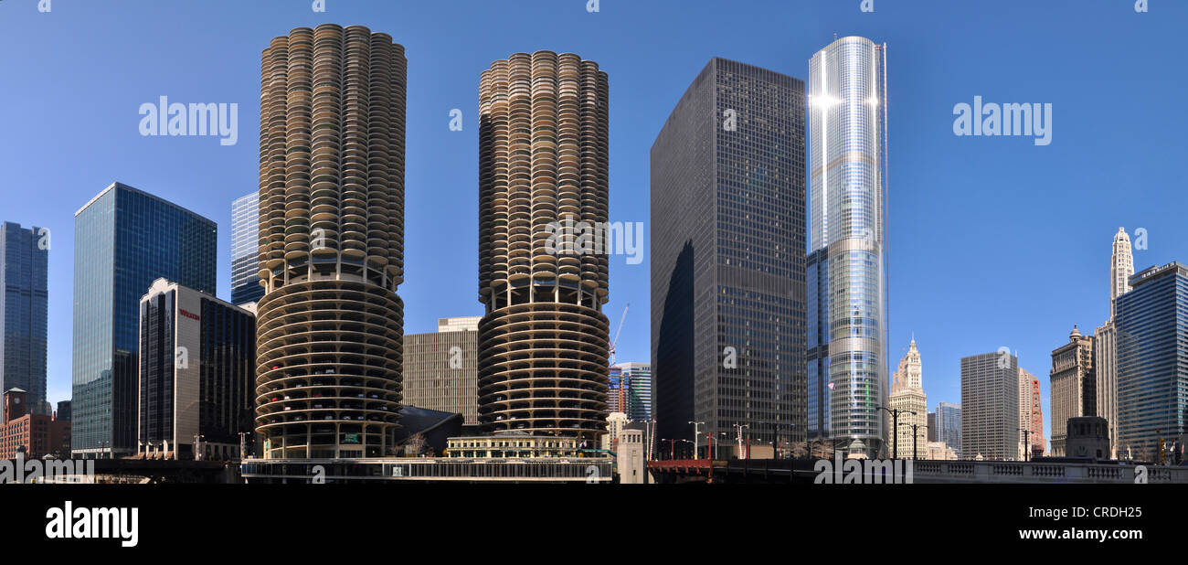 Marina City and Trump Tower, Chicago, Illinois, USA Stock Photo - Alamy