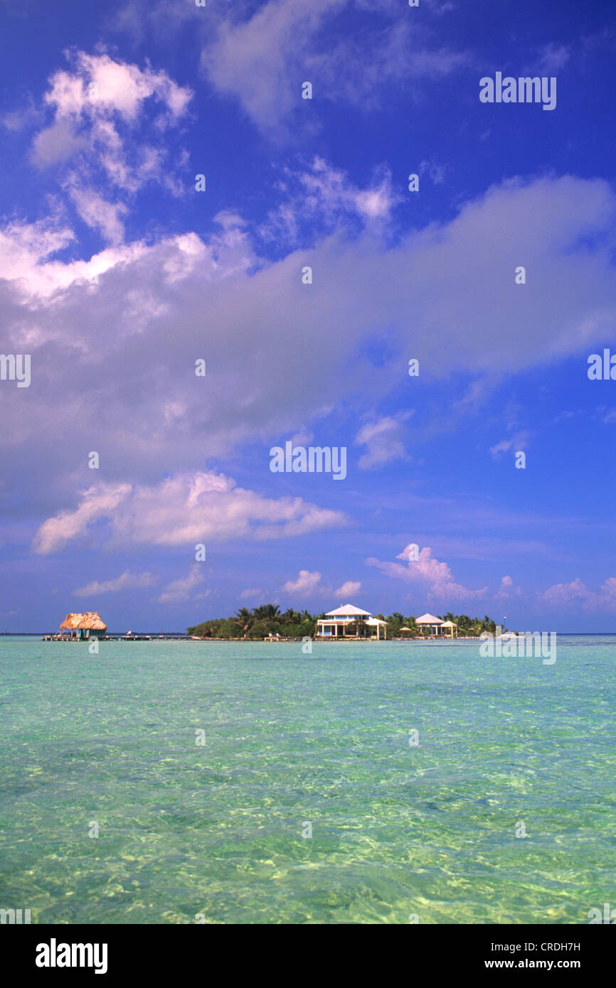 bungalows on Robinson Island, Belize, Caribbean Sea, Cayo Espanto Stock ...