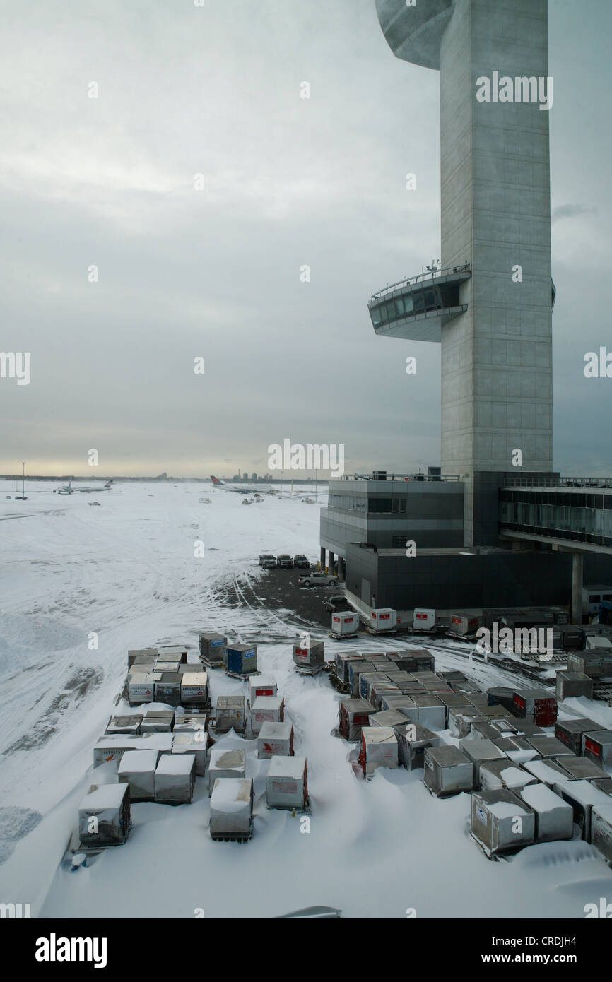 A blizzard putting New York's JFK airport out of service for several ...