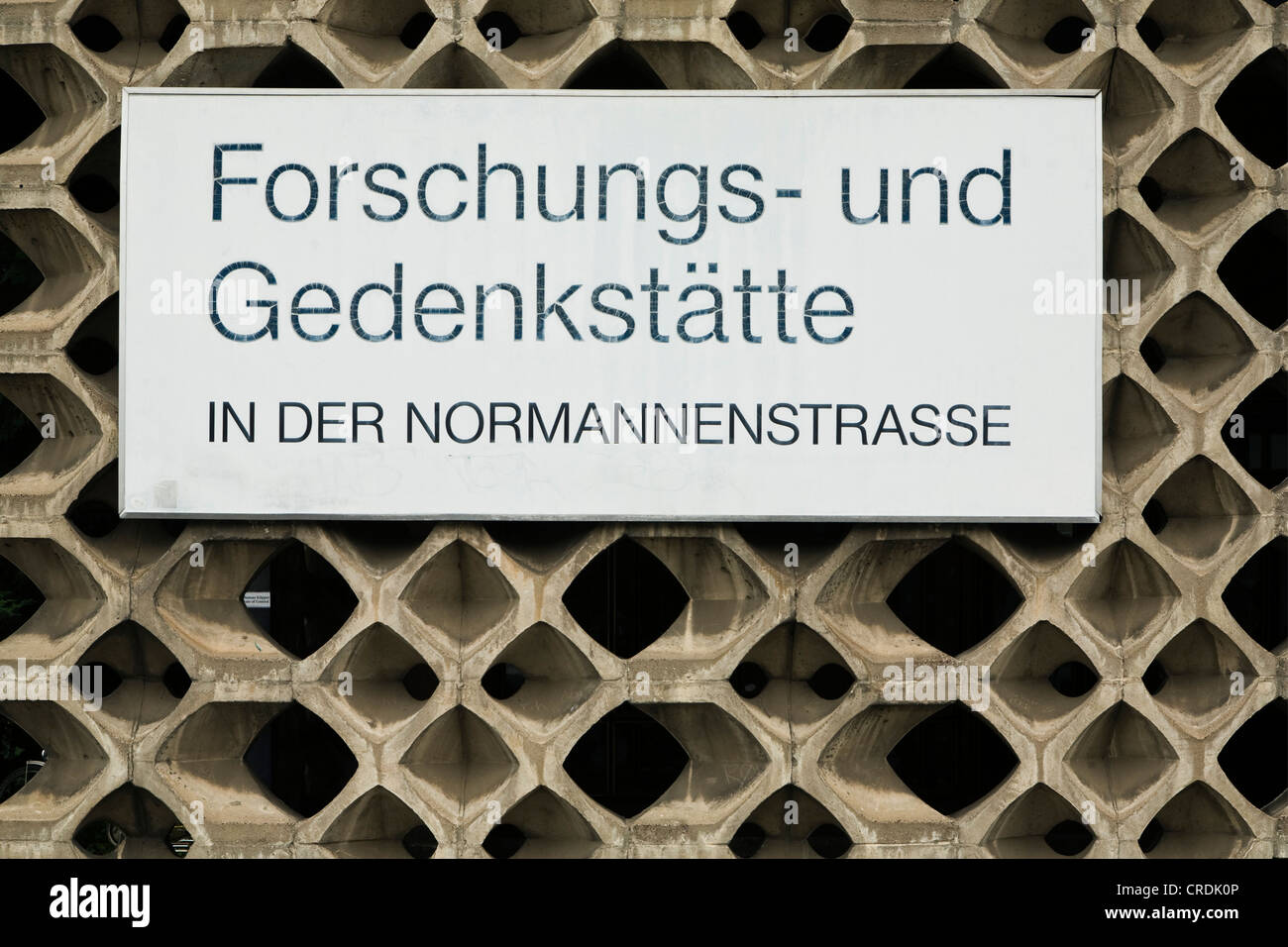 Ddr Signs High Resolution Stock Photography and Images - Alamy