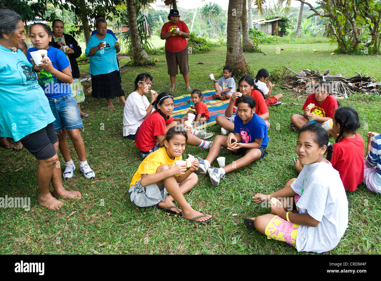 Picnic islands hi-res stock photography and images - Alamy