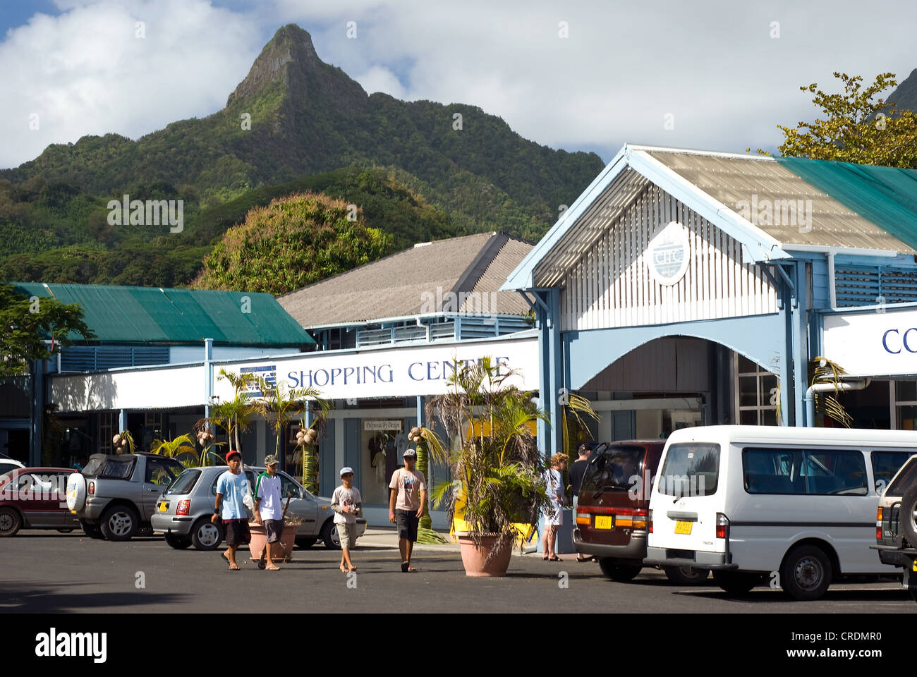 Rarotonga street scene avarua traffic main hi-res stock photography and ...