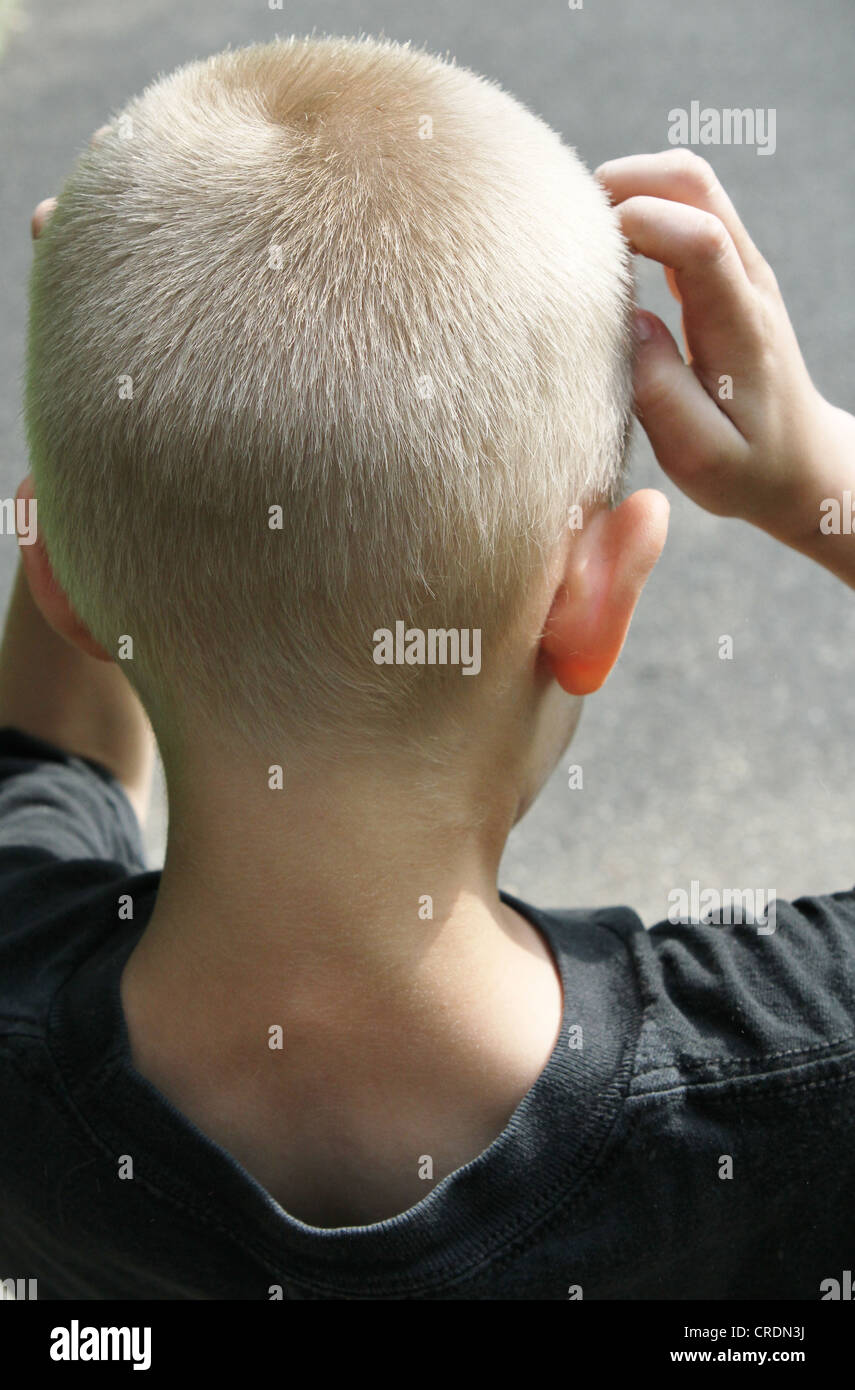 Scratch his head hi-res stock photography and images - Alamy