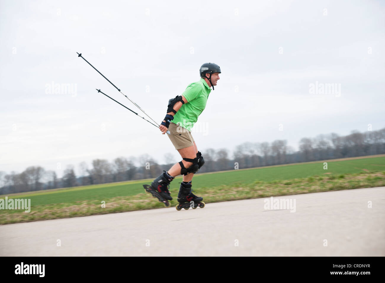 Rollerblading activities hi-res stock photography and images - Alamy