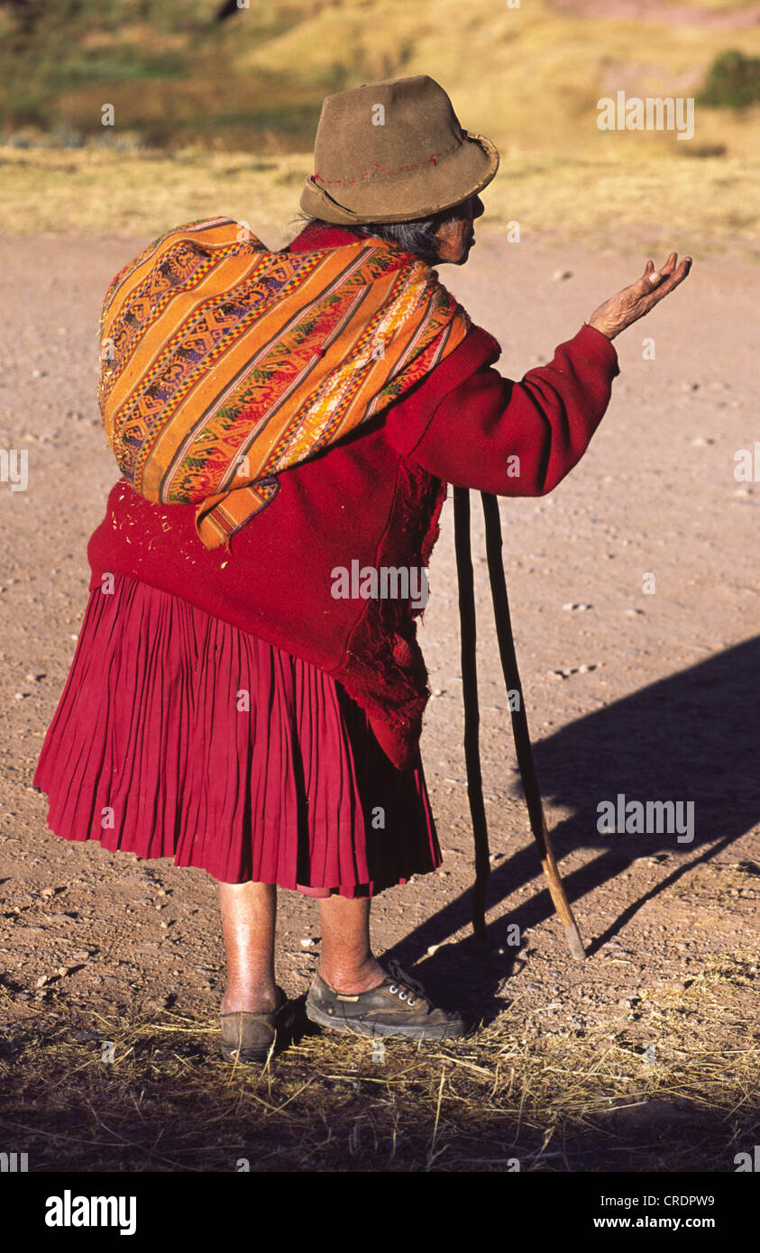 Women begging hi-res stock photography and images - Alamy