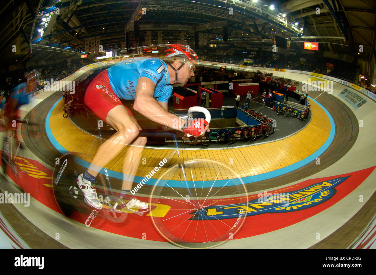 Cycling photos hi-res stock photography and images - Alamy