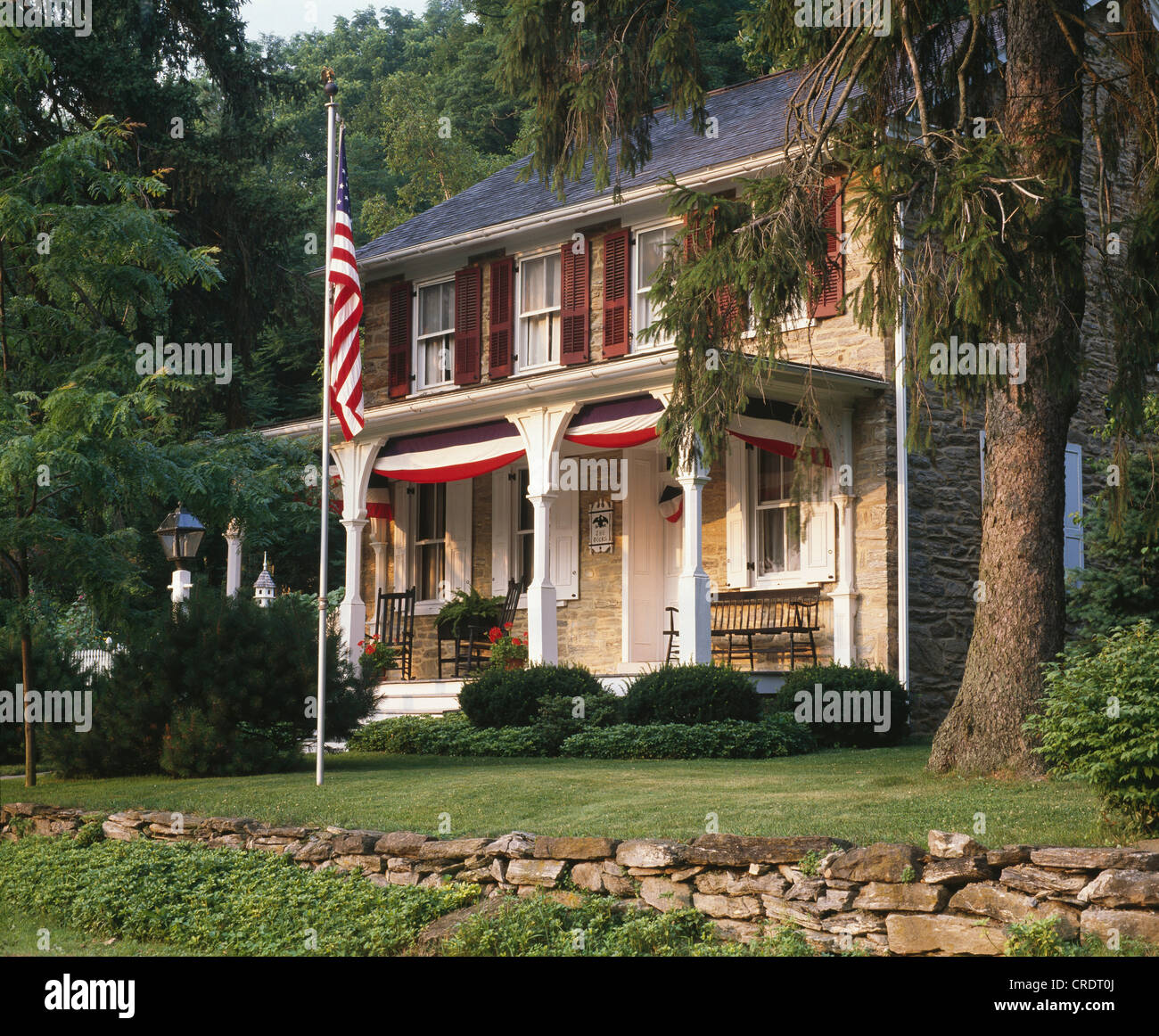American colonial flag hi-res stock photography and images - Alamy
