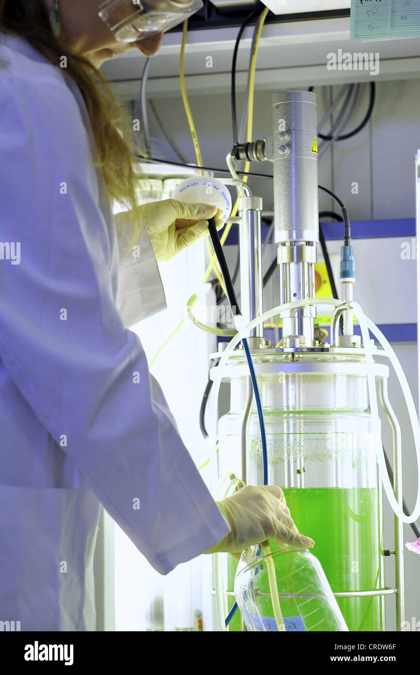 Liquid engineering hi-res stock photography and images - Alamy