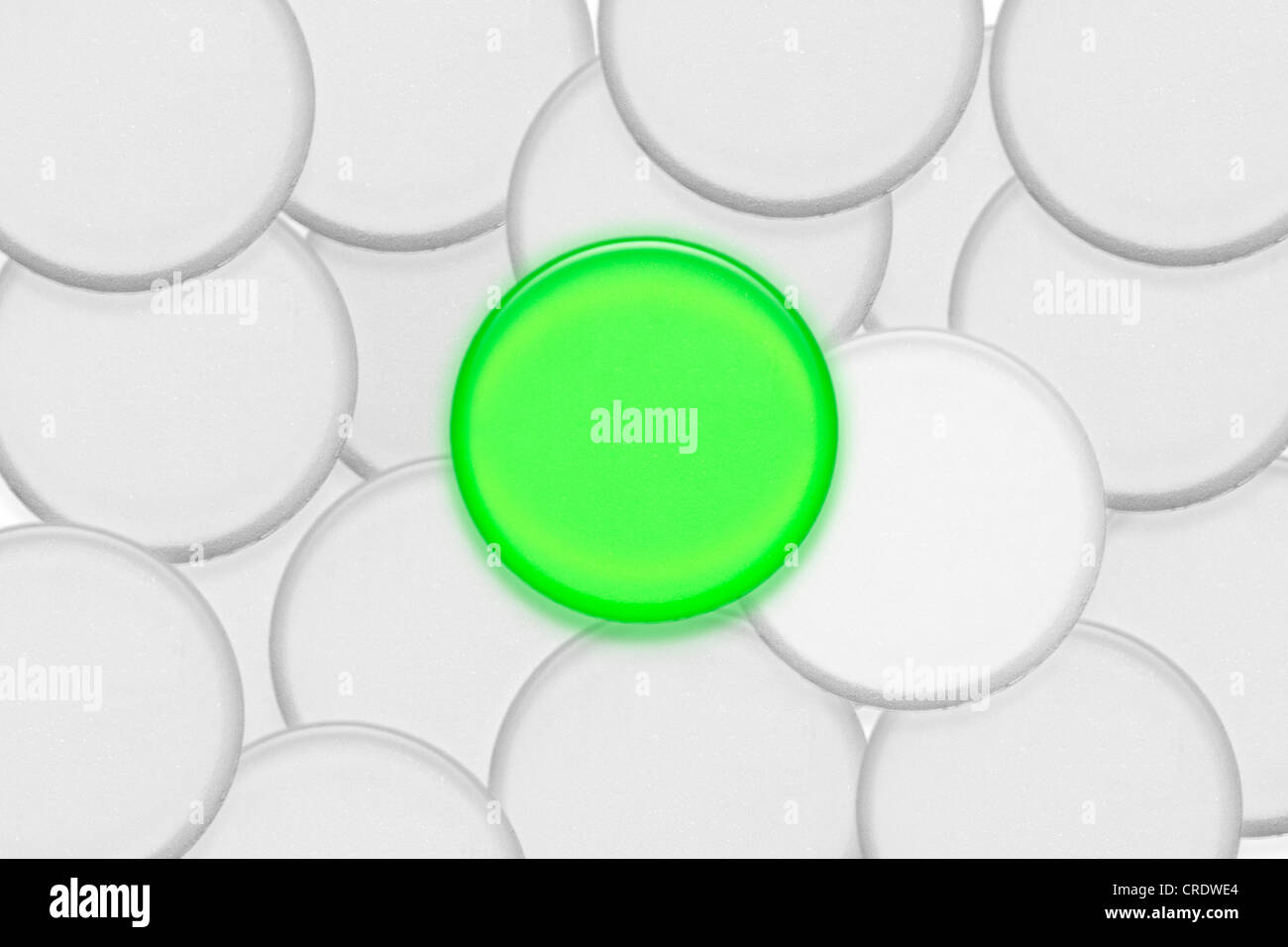 White Round Tablets High Resolution Stock Photography and Images - Alamy