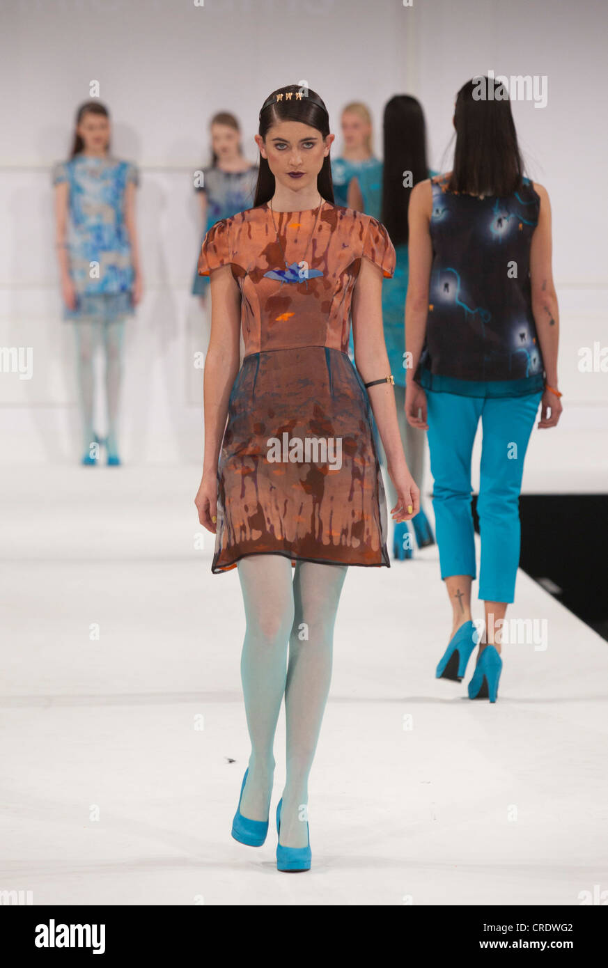 Annie harris hi-res stock photography and images - Alamy