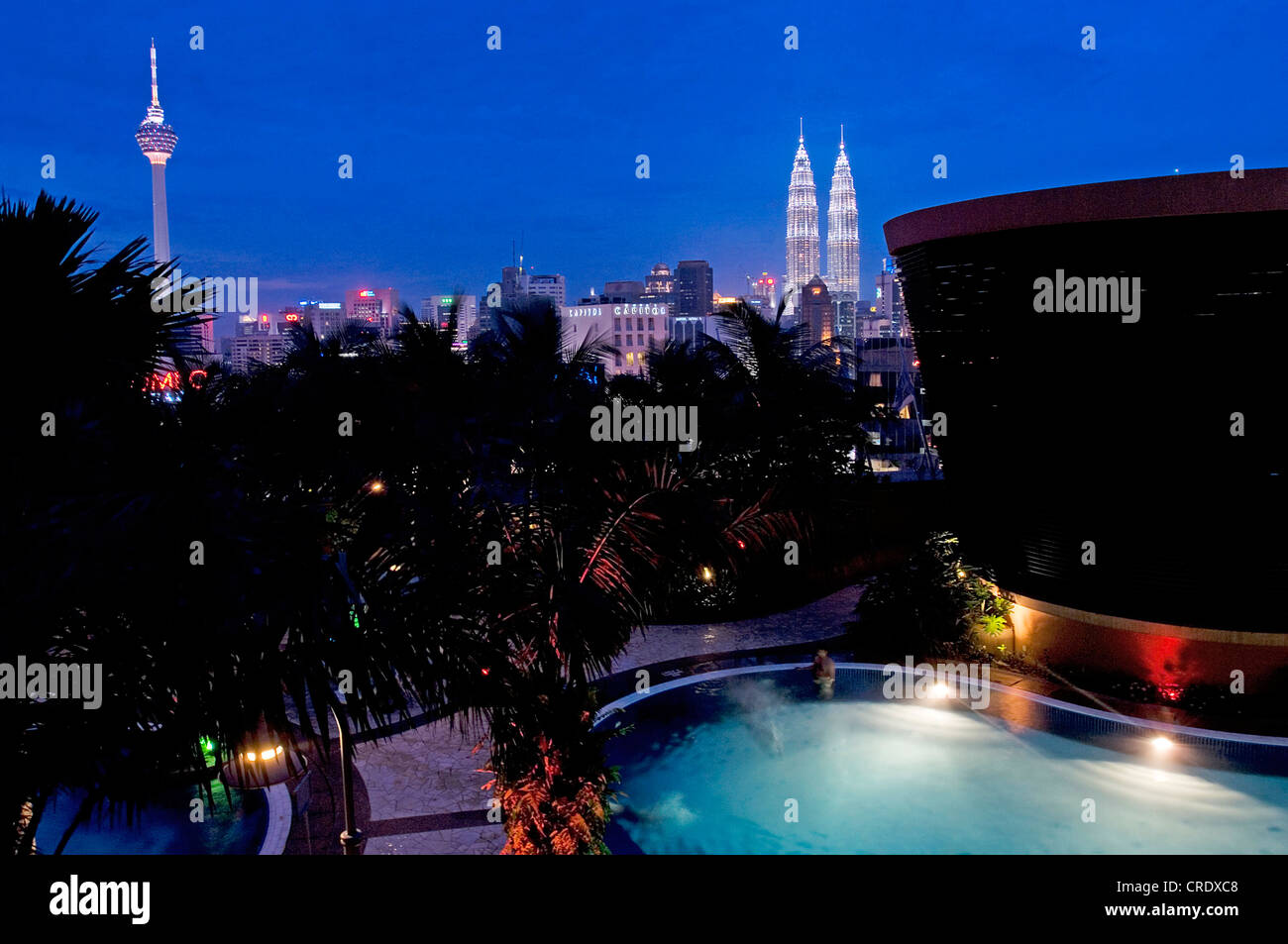 Petronas towers, swiming pool Hotel Times square Berjaya, Malaysia ...