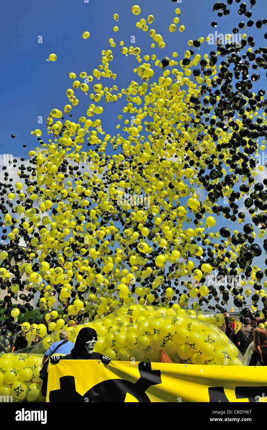 Anti nuclear power demonstration with balloons at the Gundremmingen ...