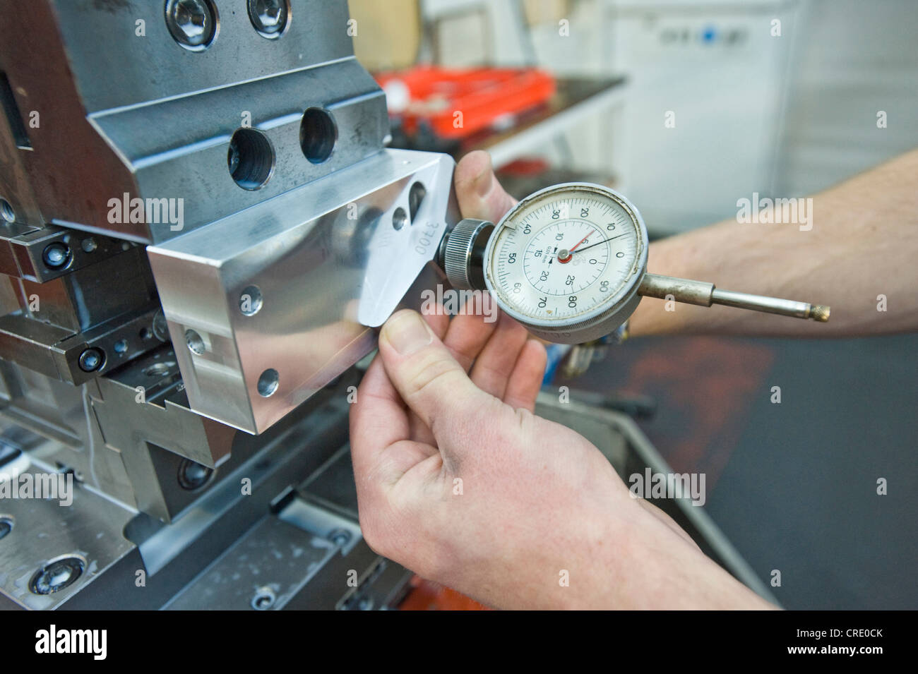 Controll, measuring of pre-cut pieces, pre-fab, CNC milling machine ...