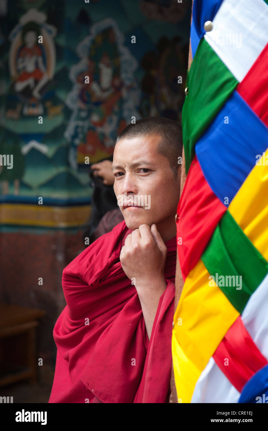 Buddhist monk red robe hi-res stock photography and images - Alamy