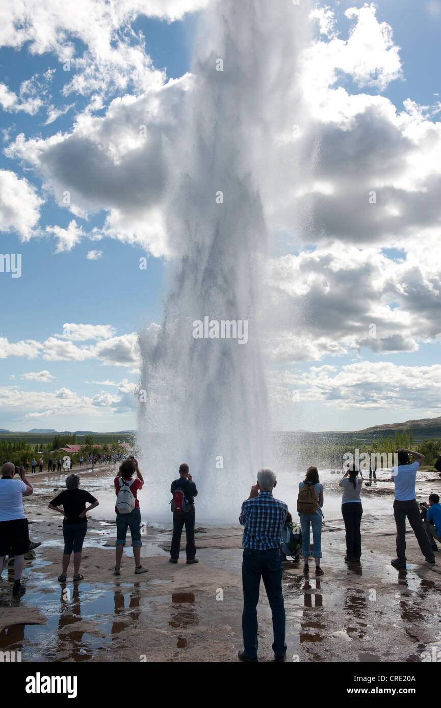 Geyser errupting hi-res stock photography and images - Alamy