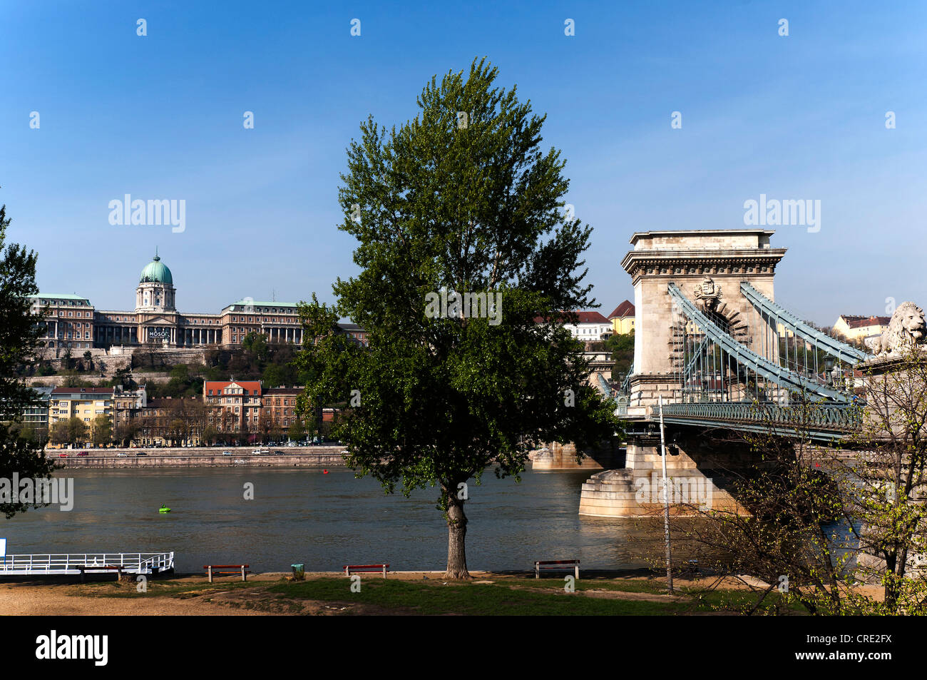 Cafe with chain bridge and castle view hi-res stock photography and ...