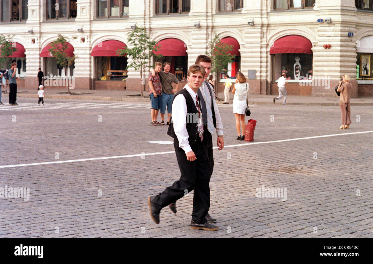 Moscow, two young men in the Red Square Stock Photo - Alamy