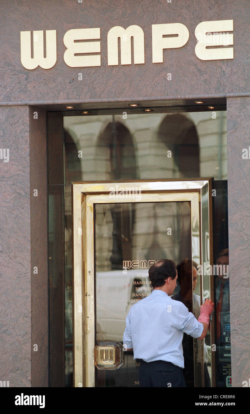 Logo wempe hi-res stock photography and images - Alamy