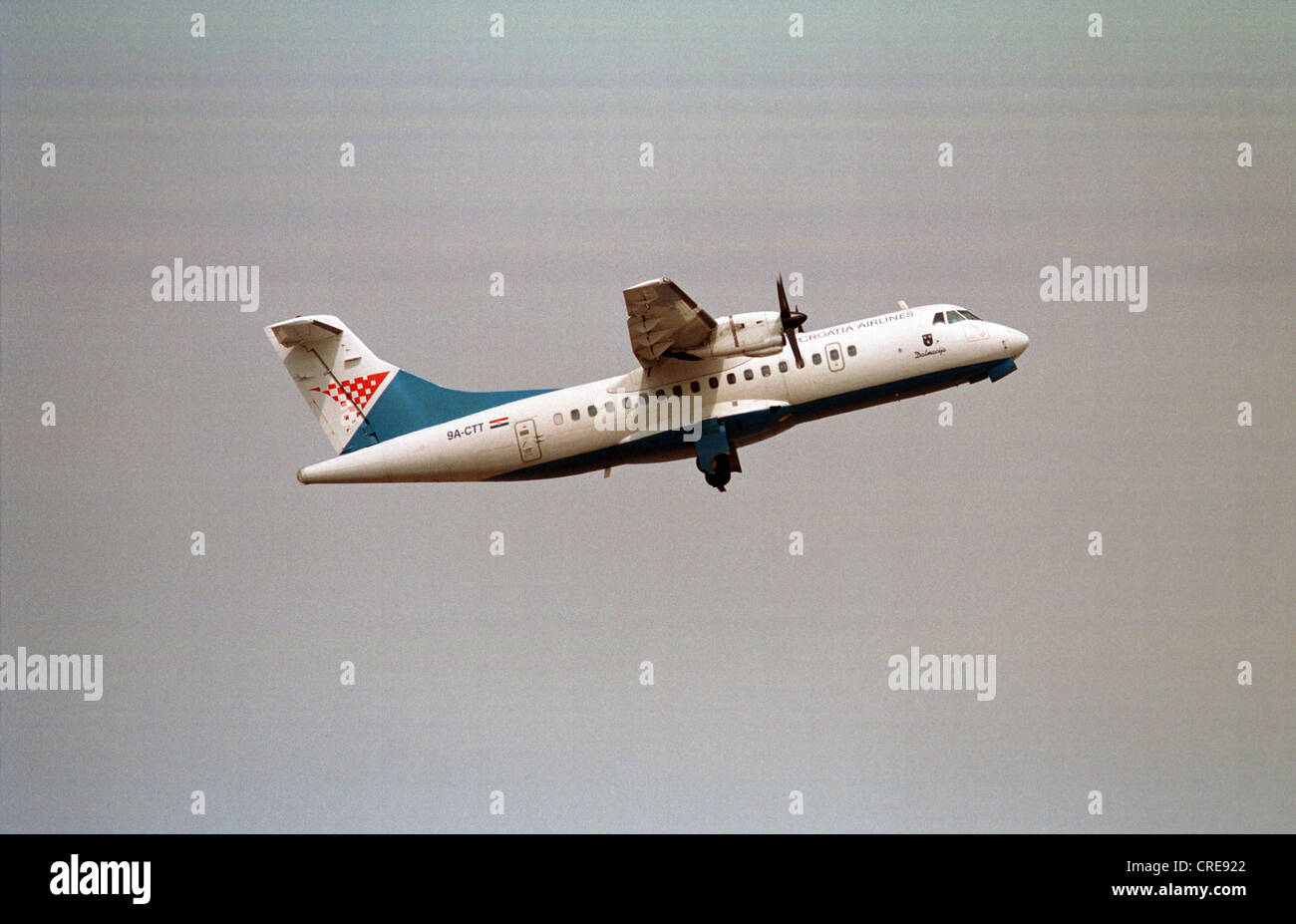 Starting plane hi-res stock photography and images - Alamy