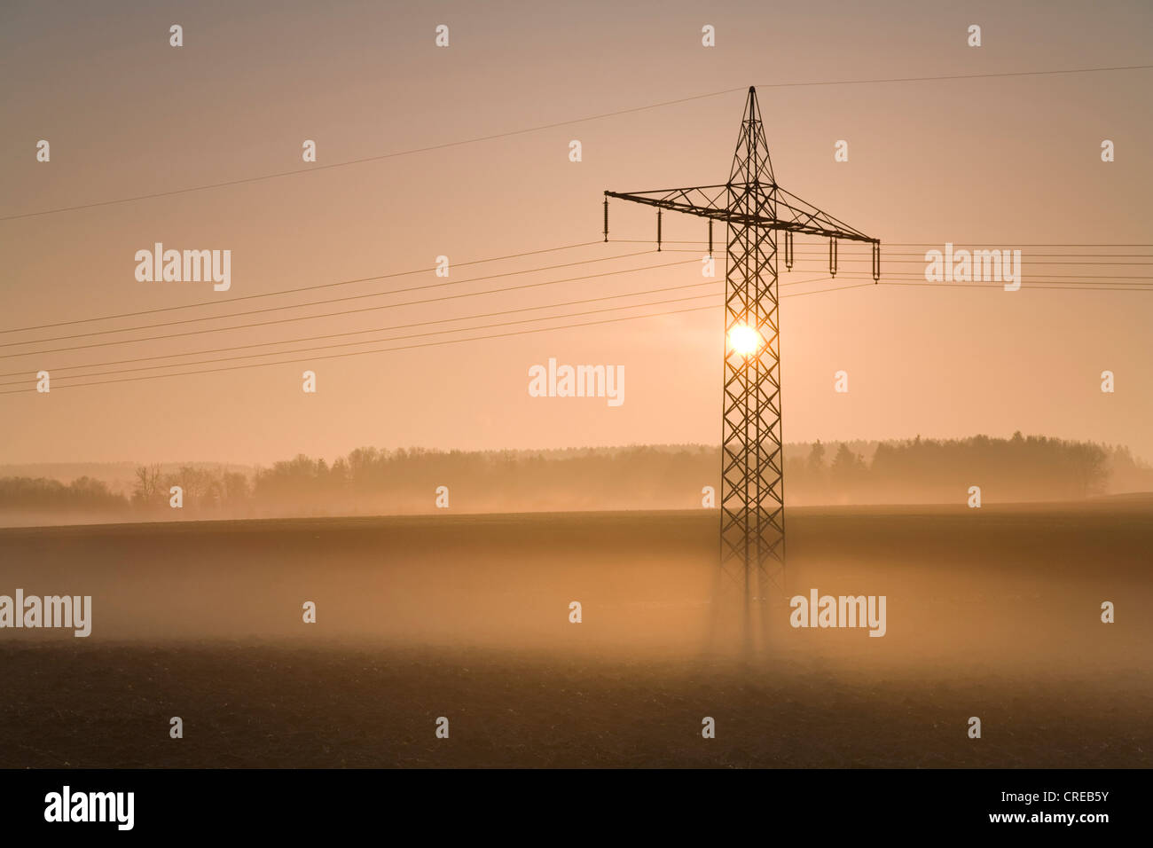 Lighting pylon hi-res stock photography and images - Alamy