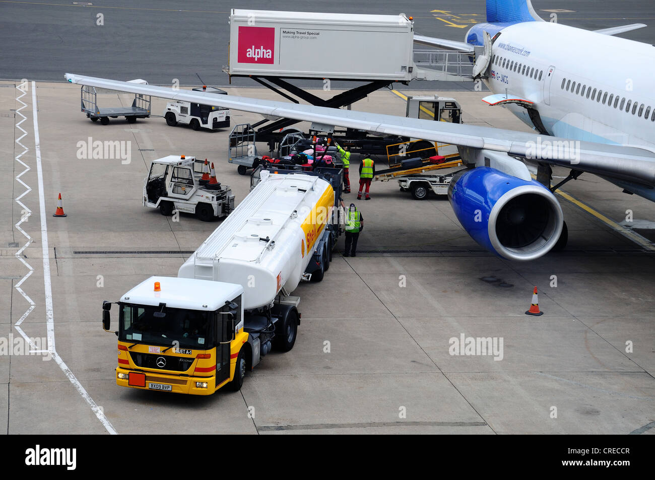 Plane tanker airplanes hi-res stock photography and images - Alamy