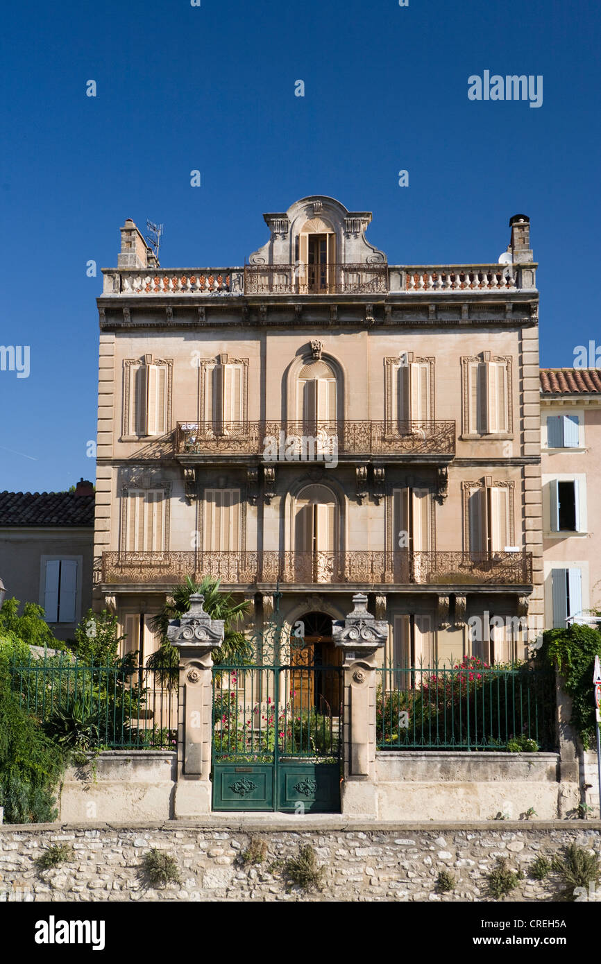 Typical french house in provence hi-res stock photography and images ...