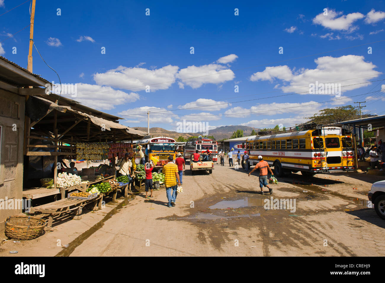 Bus station and vegetable market in Sébaco, Nicaragua, Central America ...