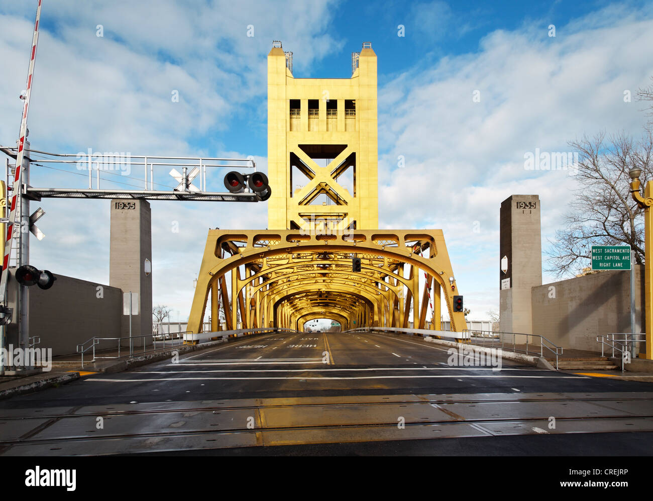 Sacramento Tower Bridge High Resolution Stock Photography and Images ...