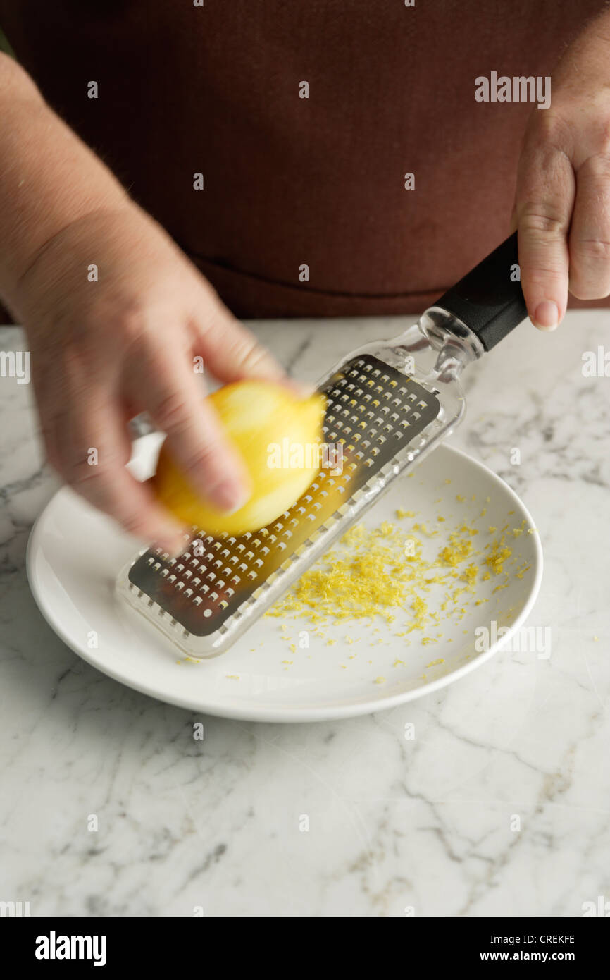 Grating container hi-res stock photography and images - Alamy