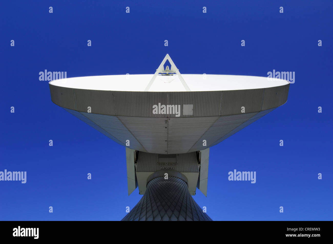 Transmitting station in front of blue sky hi-res stock photography and ...