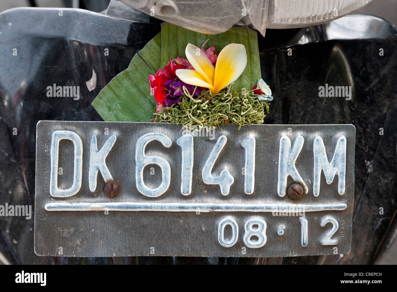 Sacrificial plate hi-res stock photography and images - Alamy